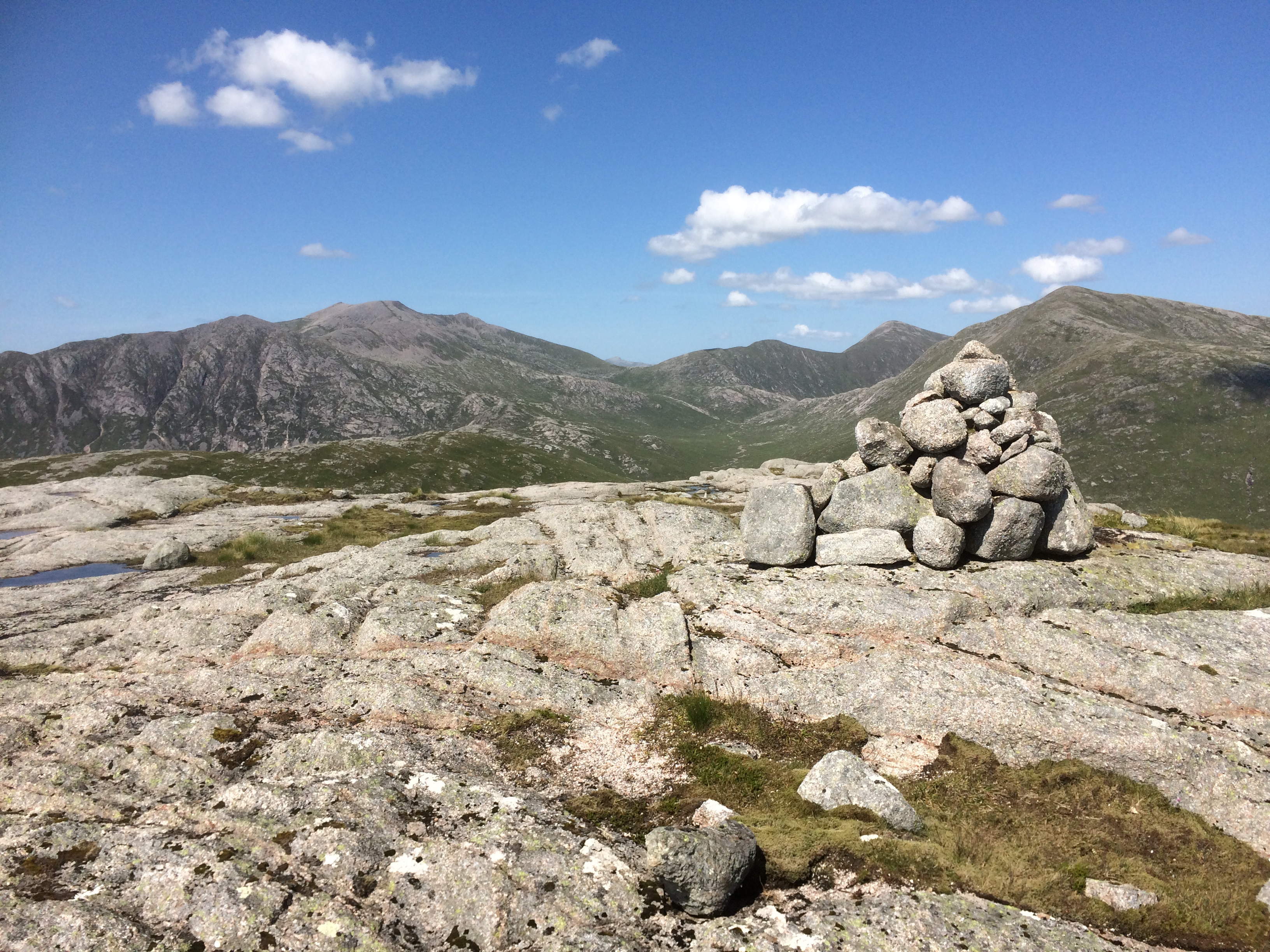 MOUNTAIN LITTER: A CAUTIONARY TALE TO MULL OVER | Munro Moonwalker